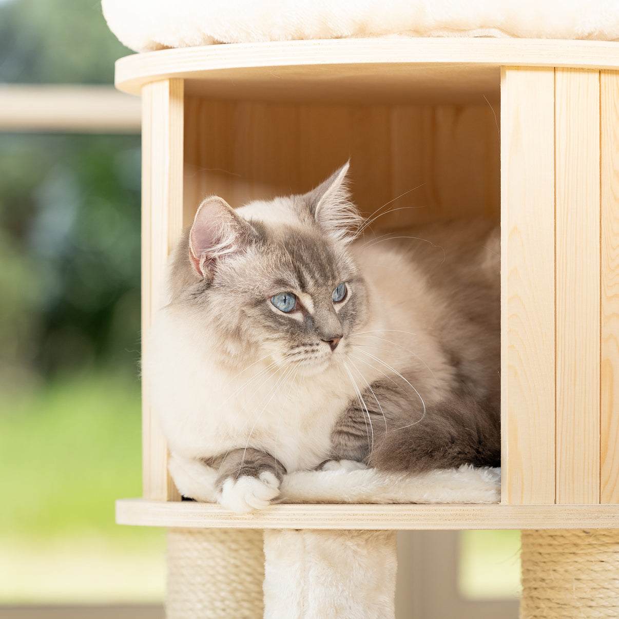 Helsinki The Loft Cat Tree | Cat Scratch Post | Lords & Labradors US ...